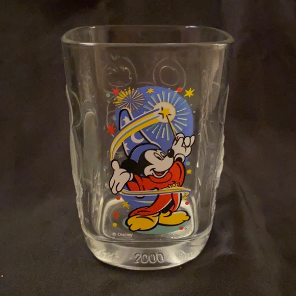 Disney | Dining | Vtg Disney Glass 200 | Poshmark